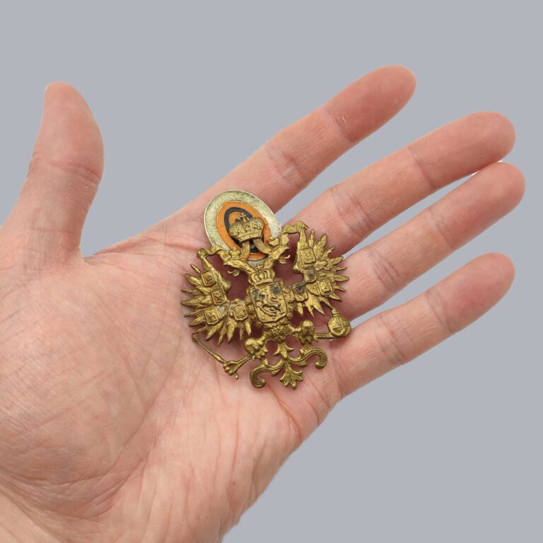 FINNISH-RUSSIAN COCKADE OF THE DRAGOON REGIMENT – Peter Mustonen